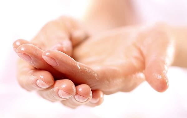 Dry Skin On Hands | How To Get Rid Of Dry Hands & Dry Knuckles